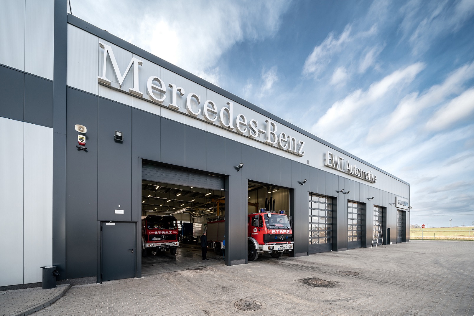 Serwis samochodów ciężarowych Mercedes-Benz Trucks EWT Automotive w ...